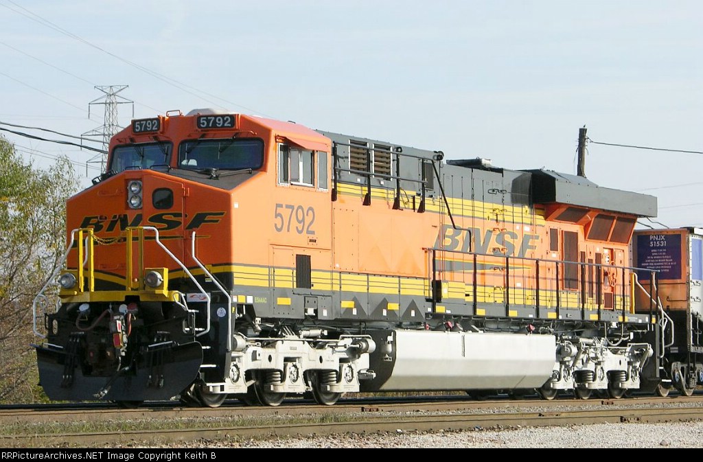 BNSF 5792
